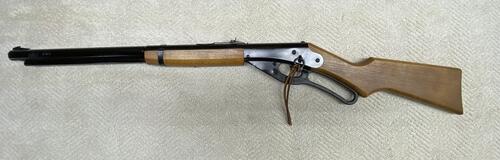 Daisy red Ryder BB gun, it is in like new condition | Mandan, ND