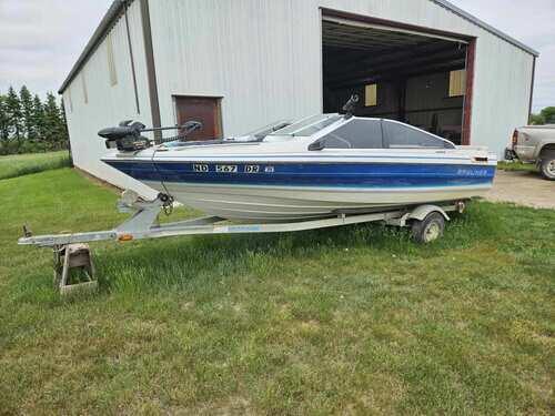 For Sale: 17' Bayliner Capri with Trailer (Price Reduced) | Minot, ND