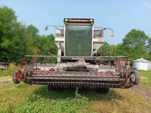 Gleaner M-2 combine | Center, ND