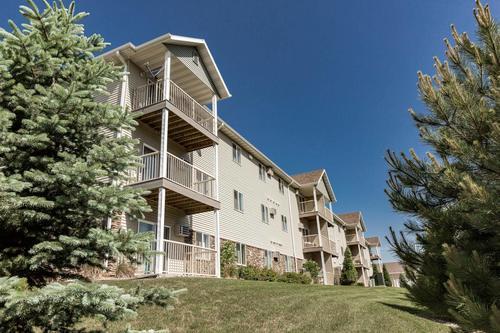Sunset Ridge Apartment Community - Profile on BisManOnline