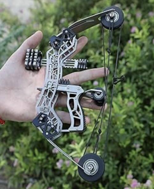 MINIATURE REAL BOW AND ARROW | Bismarck, ND