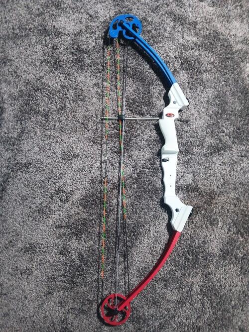 Two Genesis original NASP bows. In great condition and have been very ...