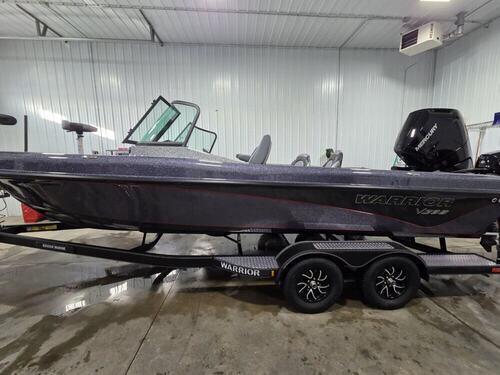 2026 Warrior Boat 238 425 Verado Stock#(W100-26) | Moorhead, MN