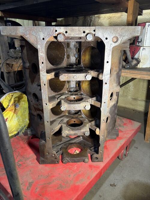 1959 Ford 352 FE engine block | Mandan, ND