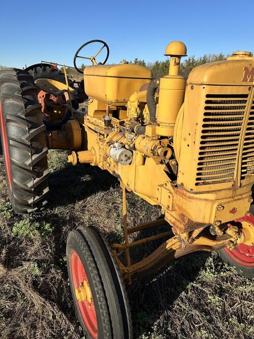 For sale older Minneapolis Moline tractors. Calm or text for more info ...