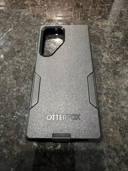 Otter Box commuter case for Samsung S23 Ultra. Good shape. | Bismarck, ND