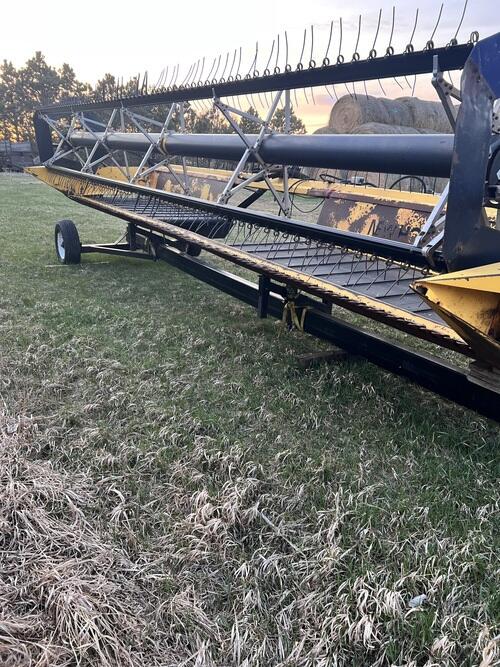 994 Honey Bee 25 Draper header , have mounting brackets for a New ...