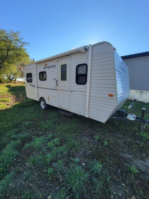 2011 camper 19ft in great shape no slide outs everything in working ...