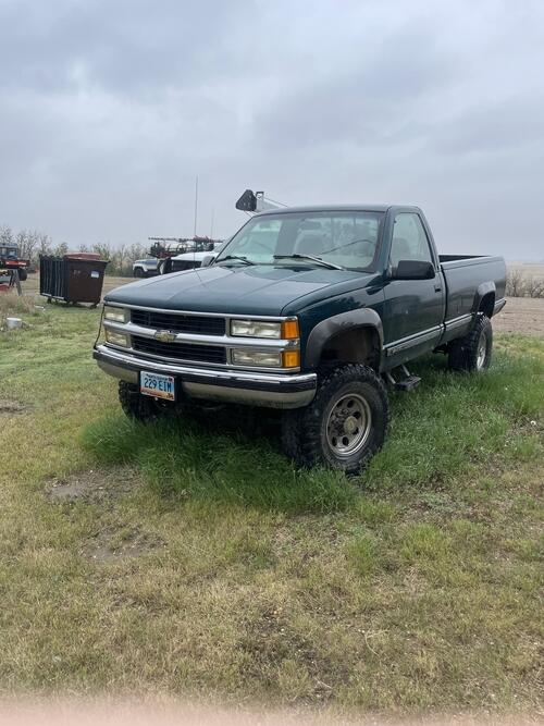 1995 Chevy 2500 4x4 454 automatic reg cab long box 6 in lift 35 12.5 16 ...