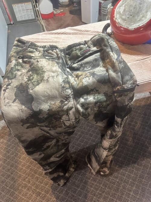 mossy oak sherpa wool lined hunting pants, size large,, ,i wear a 36 ...