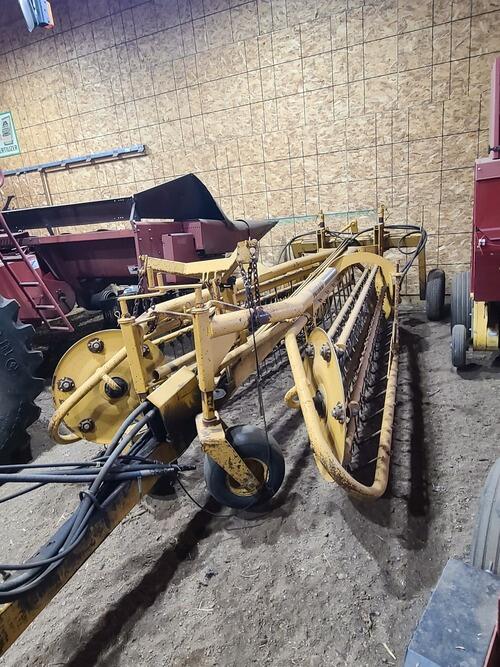 Vermeer R23 rake nice straight rake | Hensler, ND