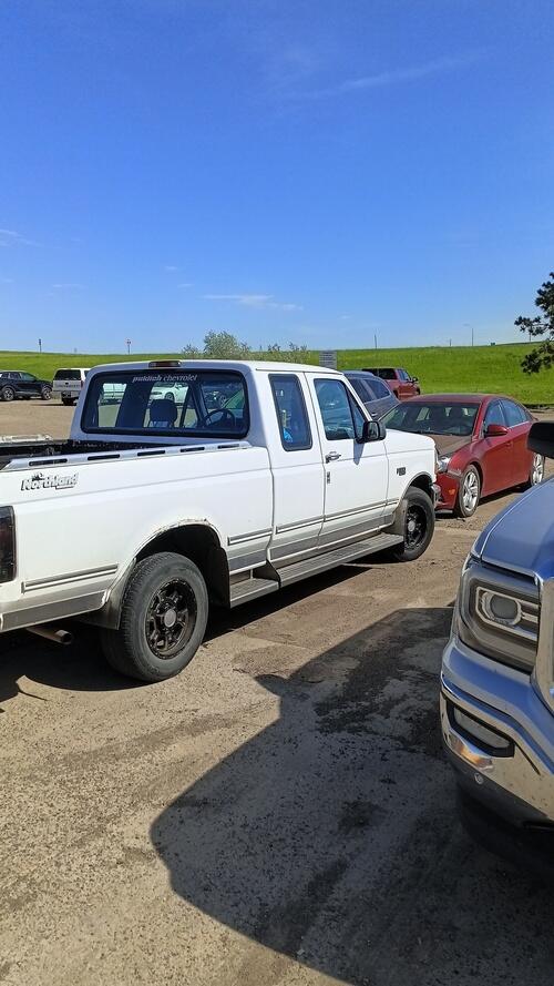 1994 Ford f150 5.0 bronco, mechanic special,needs engine work, no radio ...