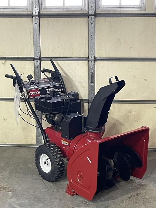 Toro powershift snowblower. Nice shape, 8hp, electric start, can ...
