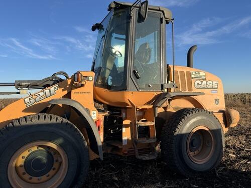 Case 521F Payloader with Bale Fork, Bucket, Grapple and Scale | Rugby, ND