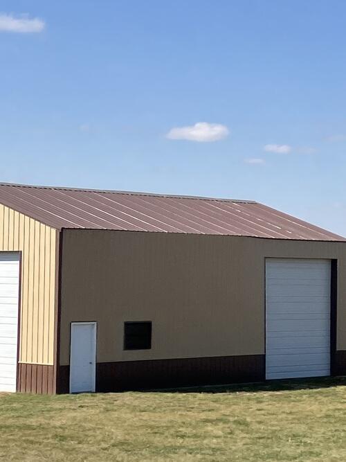 $15,500!! NEEDS TO BE MOVED or DISMANTLED 30x48 pole barn for sale ...
