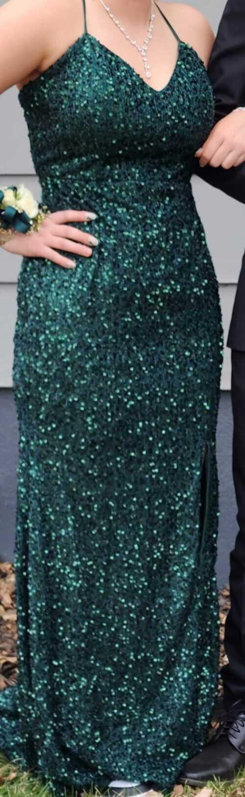 Size 12 hunter green prom dress | McIntosh, SD