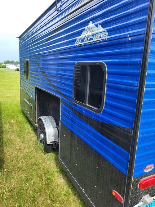 2022 Glacier ice house. Has many extras that come with. Thermal covers ...