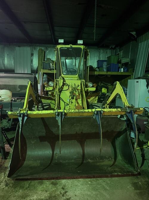John deere payloader | Hazen, ND