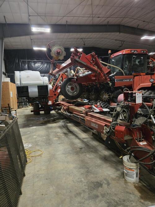 1200 case 16 row 30 inch planter with in furrow liquid liquid tanks on ...