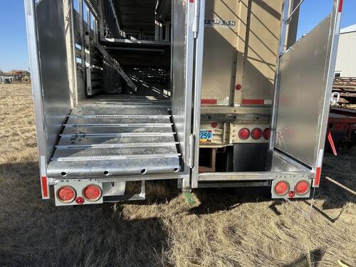 Ground load bull rack. | Saint Anthony, ND
