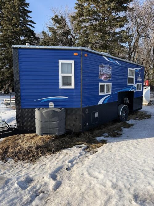 2019 ice castle. Rv edition. Has water hookups. Ac radio and tv. Sleeps ...