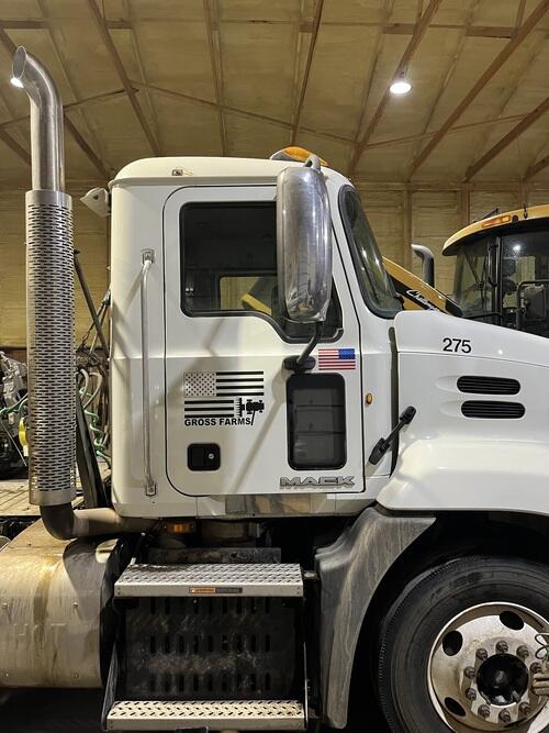 FULL-TIME FARM POSITION, FARM WORKER, HIRED HAND | Edgeley, ND