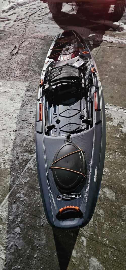 Lifetime Yukon Angler 138 inch Sit-on-Top Fishing Kayak. Never been used, couple b | Mandan, ND