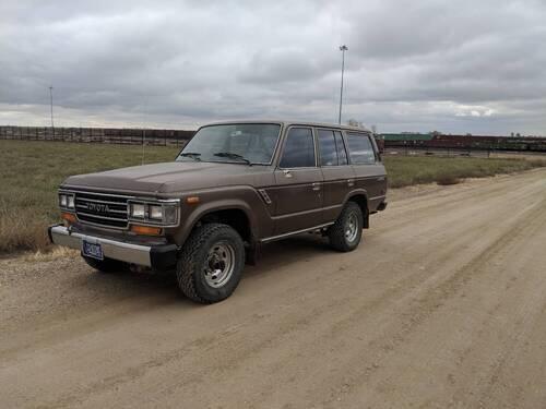 1990 FJ62 land cruiser 200k mi, no rust, interior is stripped, lots of ...