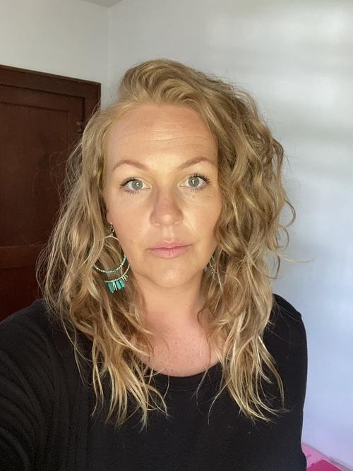 Jennifer Van Beek - Profile on BisManOnline