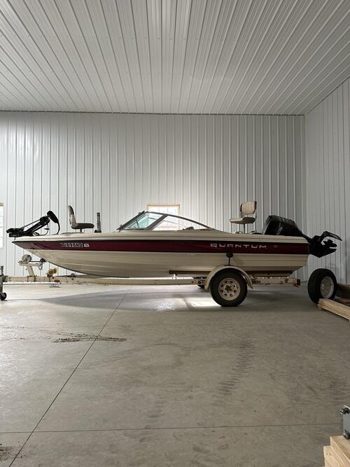 1996 bay liner quantum 1890. 120 force outboard and gator mount 24 volt ...