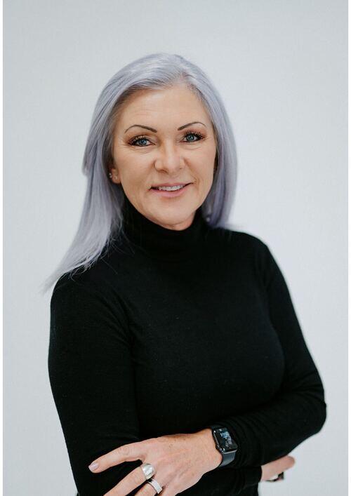 Kim Schuh - Profile on BisManOnline