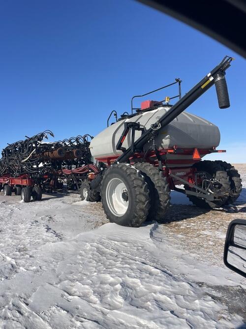70 Case IH air seeder | Underwood, ND
