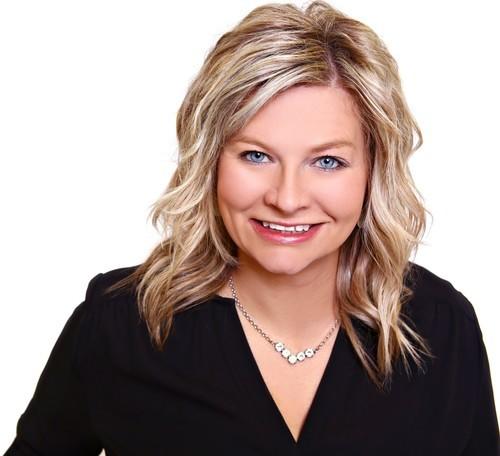 Angela Simonson - Profile on BisManOnline