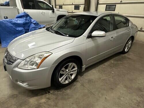Very Nice 2011 Nissan Altima 4 Dr Car, Great Runner or Kids Car! No ...