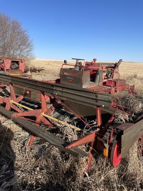 Versatile 400 swather | Strasburg, ND