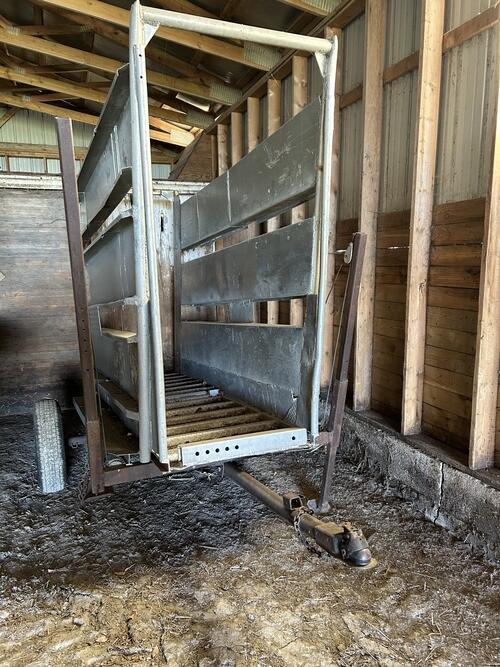 Loading chute | Langdon, ND