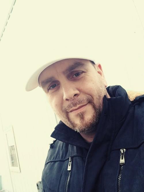 Jamie gohl - Profile on BisManOnline