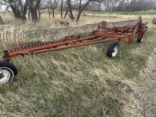 Rowse dump rake in working condition | Wing, ND