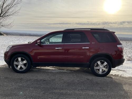 2009 GMC Acadia SLT AWD 144,100 miles DVD heated and cooled seats quad ...