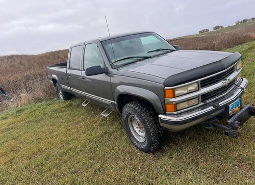 Chevy K3500 | Minot, ND
