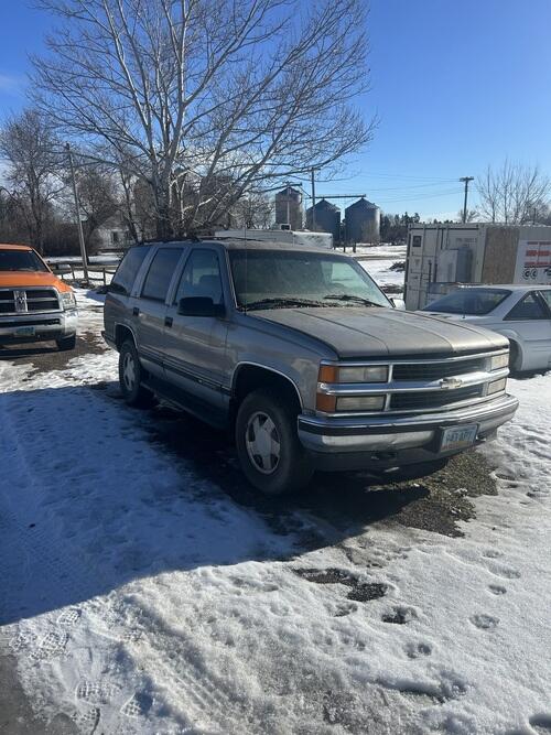 1999 Chevy Tahoe..good 350..good trans.. great unit no rust..not needed ...
