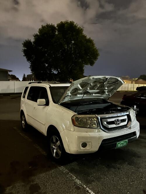 2011 Honda pilot runs and drives serp belt is out of alignment but ...