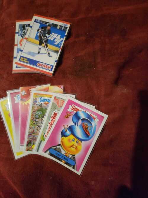 2 hockey 6 garbage Pail kids cardsI've looked them up and researched ...