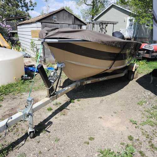 Sylvan 16ft boat with 1990 bf35ls motor. Brand new tires and rims ...