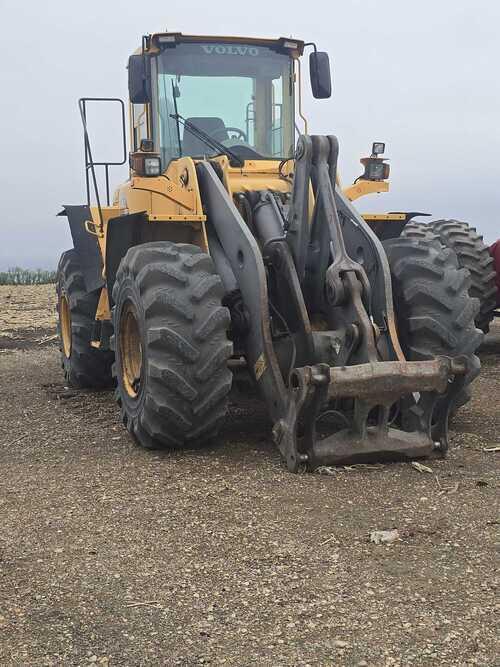 2004 l110e volvo loader 12000 hr has hippo galaxy tires looking to get ...