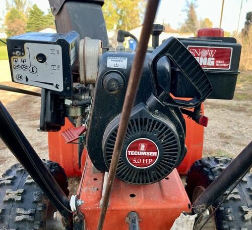 Yard Machine by MTD 24" 8HP Electric Start (Two-Stage) Snow Blower ...