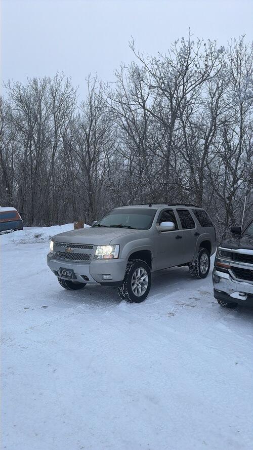 08 z71 Tahoe | Rolette, ND