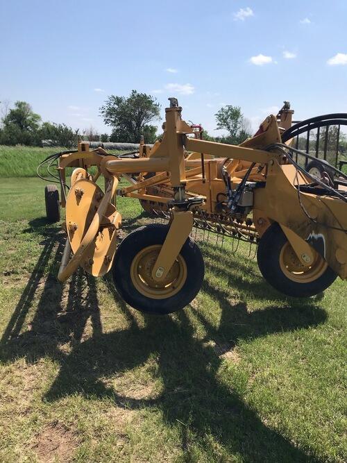 2017 Vermeer R2300 rake | New Salem, ND