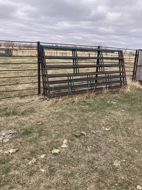 Hi Hog gates and panels | Lansford, ND