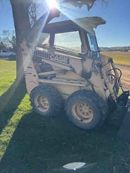 Case 1845 skid steer | Almont, ND